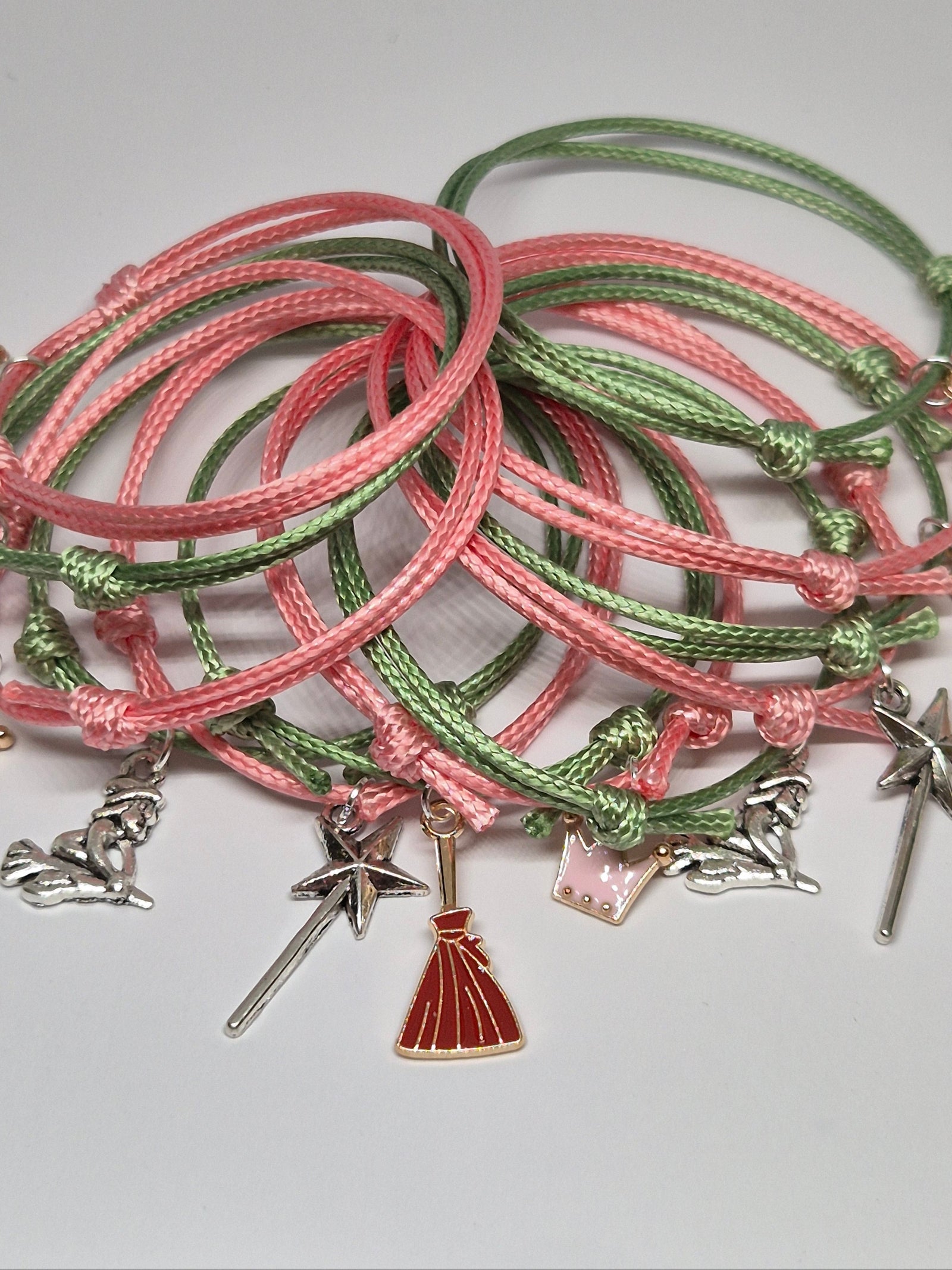 Discover Party Bag Fillers: Handmade Friendship Bracelets & Gifts ...